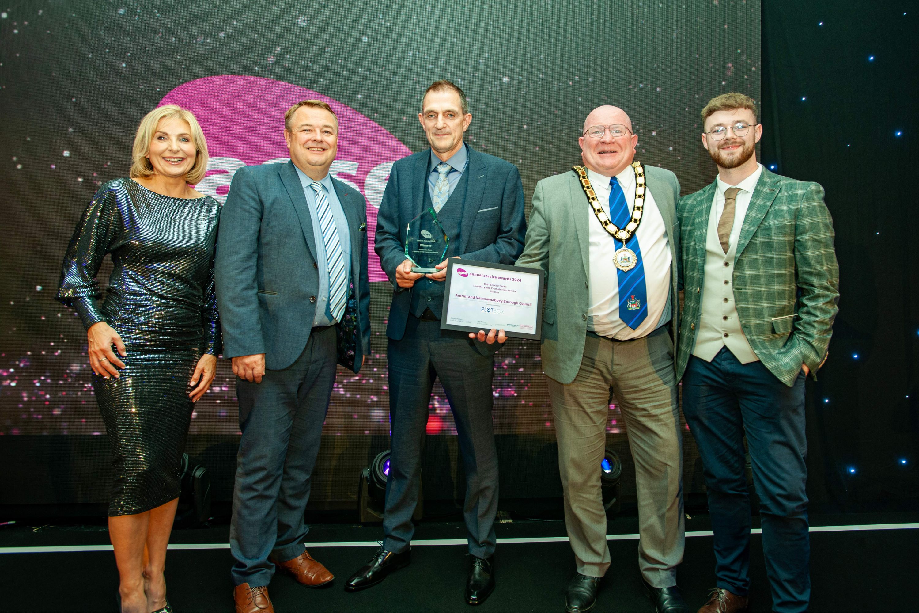 Announcing the winners of the APSE Service Awards 2024 - apse